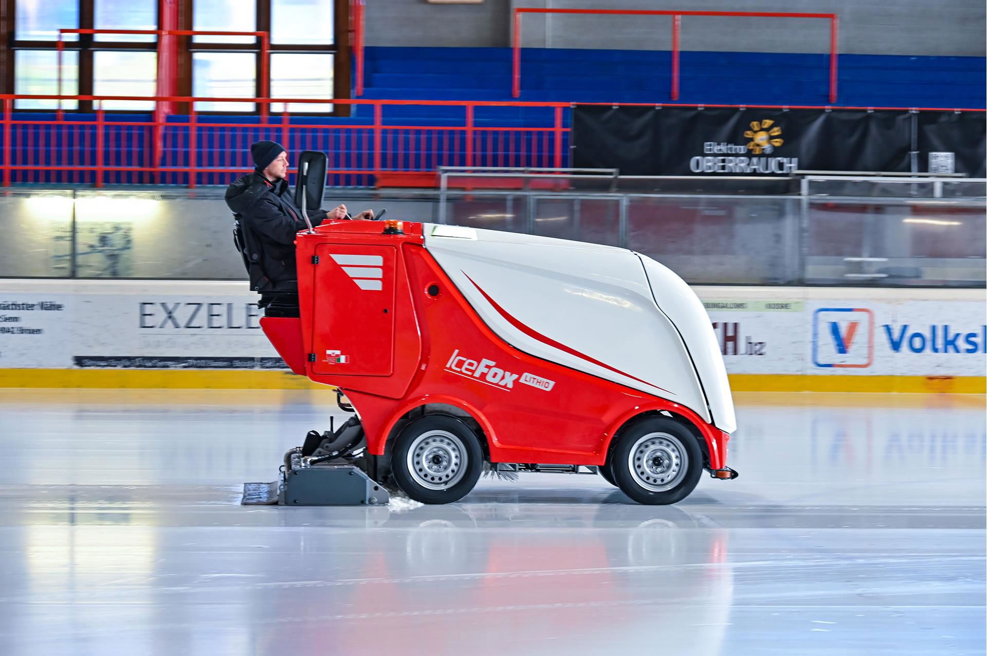 Ice resurfacers for all ice rink sizes and any conditions from Engo.